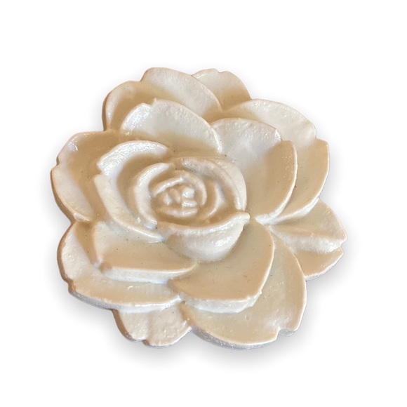 Vintage | Jewelry | Vintage Resin Rose Brooch Floral Cream | Poshmark